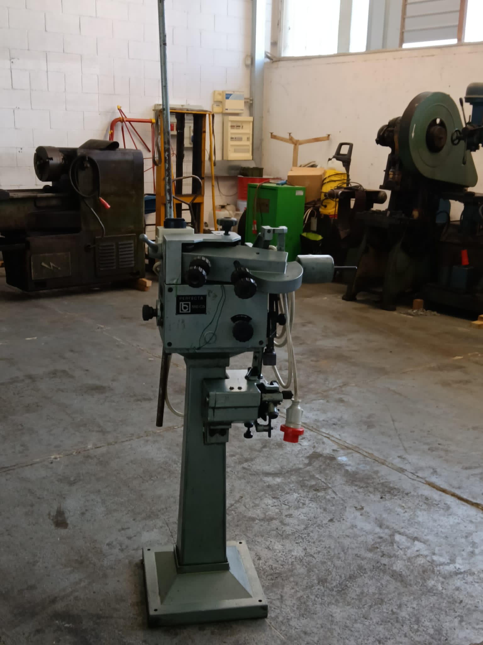 Affilatrici, Vendita Macchinari Usati - Annunci Industriali